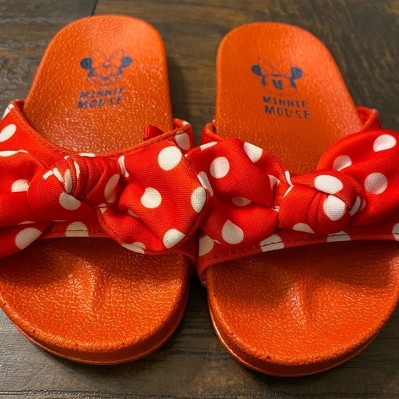Disney | Shoes | Disney Girls Minnie Mouse Red Slides Size 9 | Poshmark